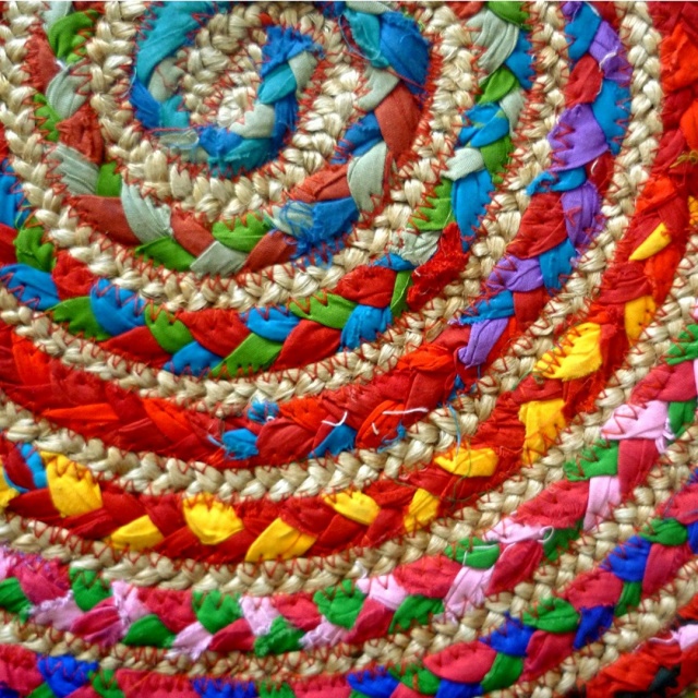 Round Multi-Coloured Cotton and Jute Braided Rag Rug Recycled Materials ...