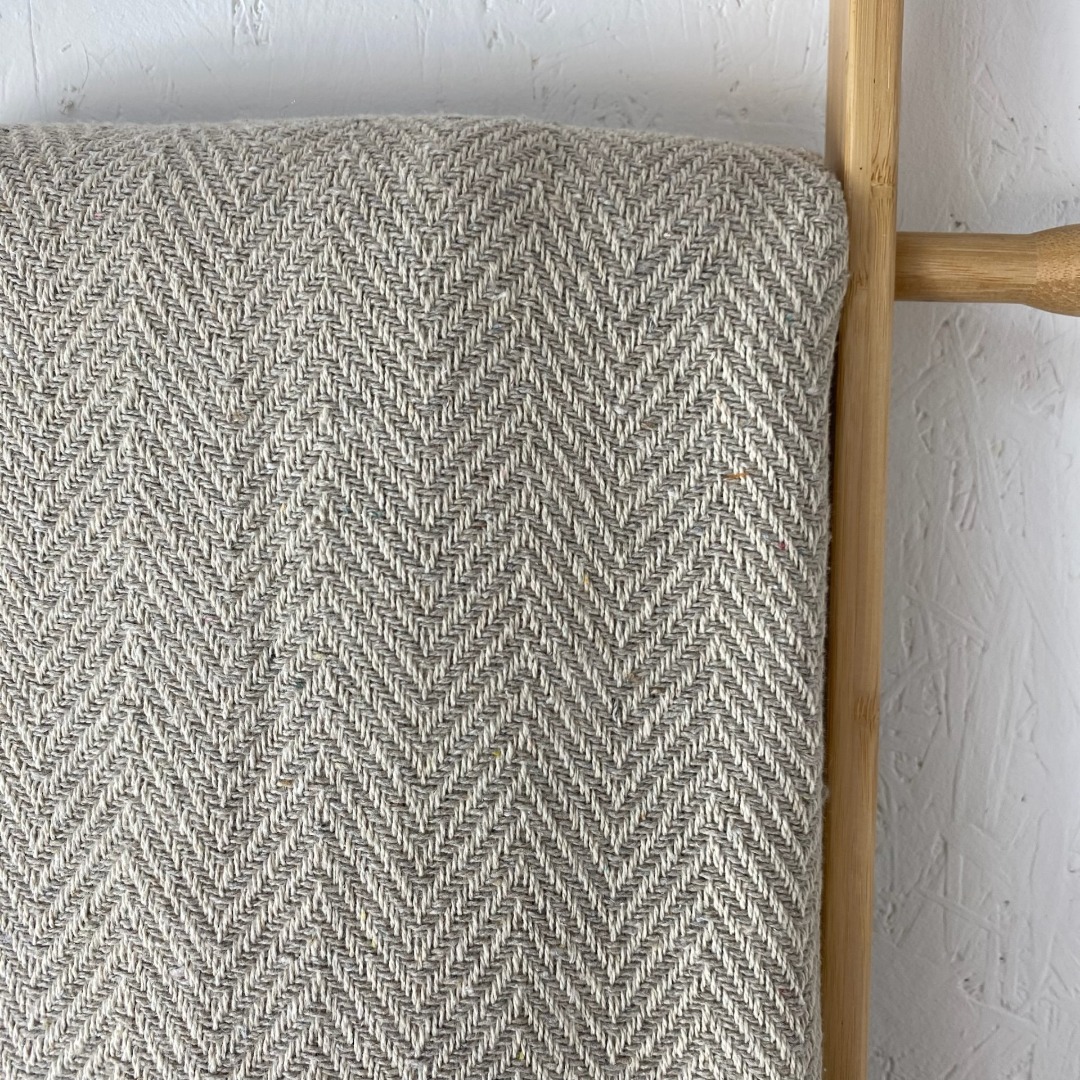 Extra-large 100% soft cotton throws in a timeless chevron pattern with ...